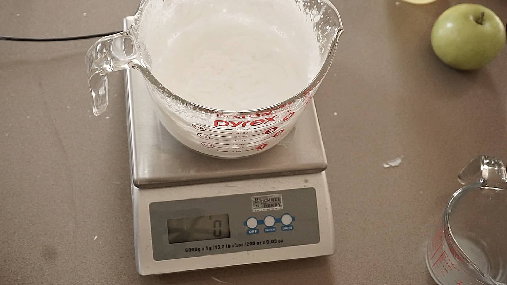 How to Make Homemade Lotion: Easy Lotion Recipe : Heart's Content Farmhouse