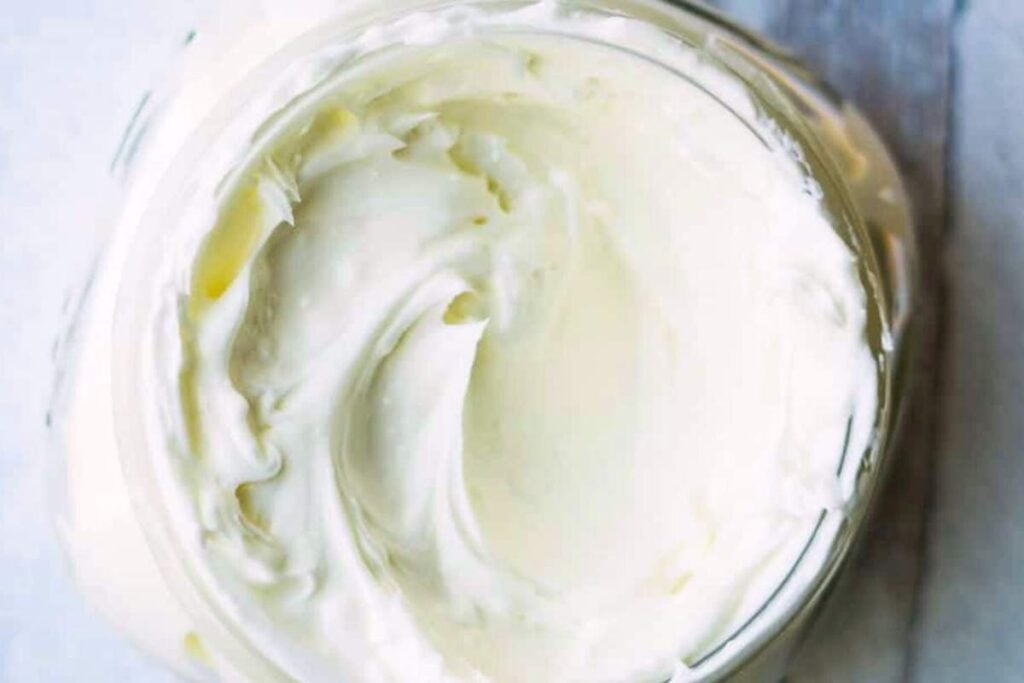 How to Make a Beautiful + Nourishing Homemade Hand Cream