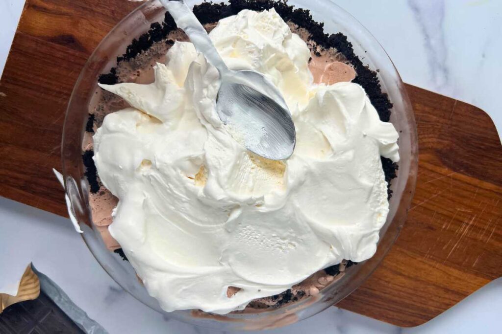 Super-Easy Chocolate Ice Cream Pie