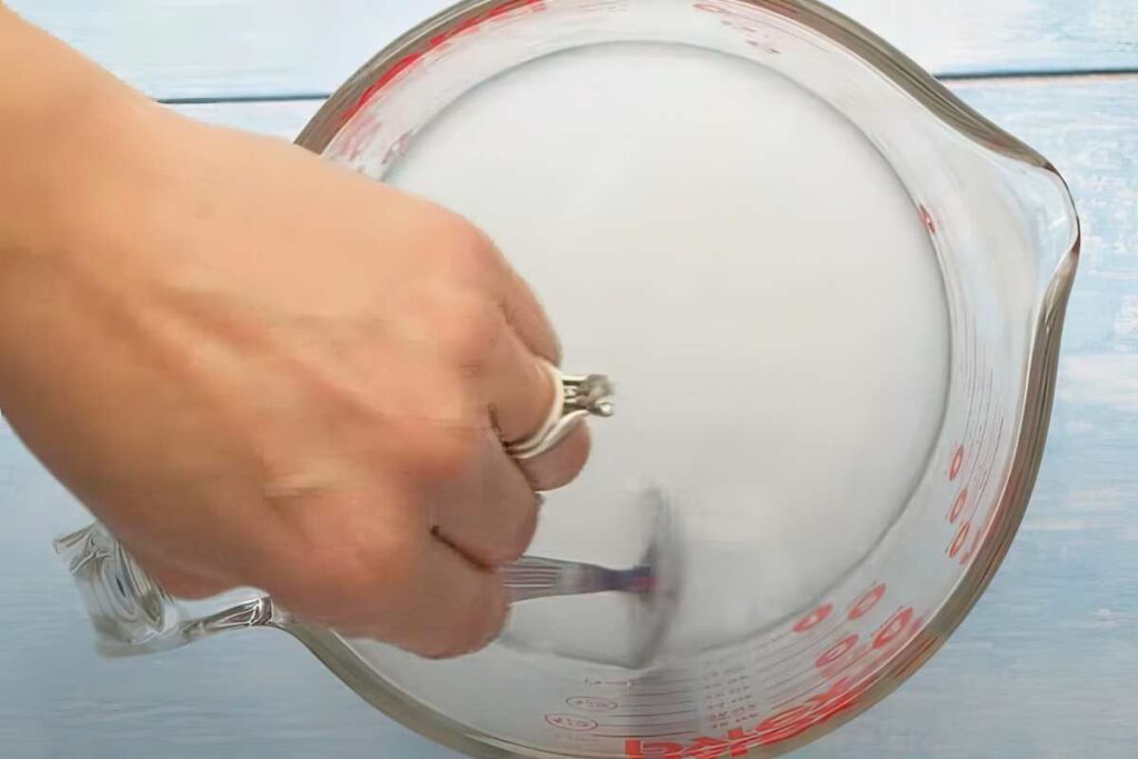 Ultimate Guide to Soap Making for Complete Beginners {Plus a Simple Recipe}