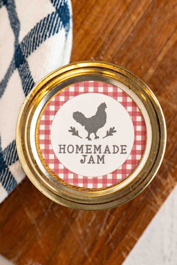Simply Pretty Jam Jar Labels (Free Printable in 4 Styles)
