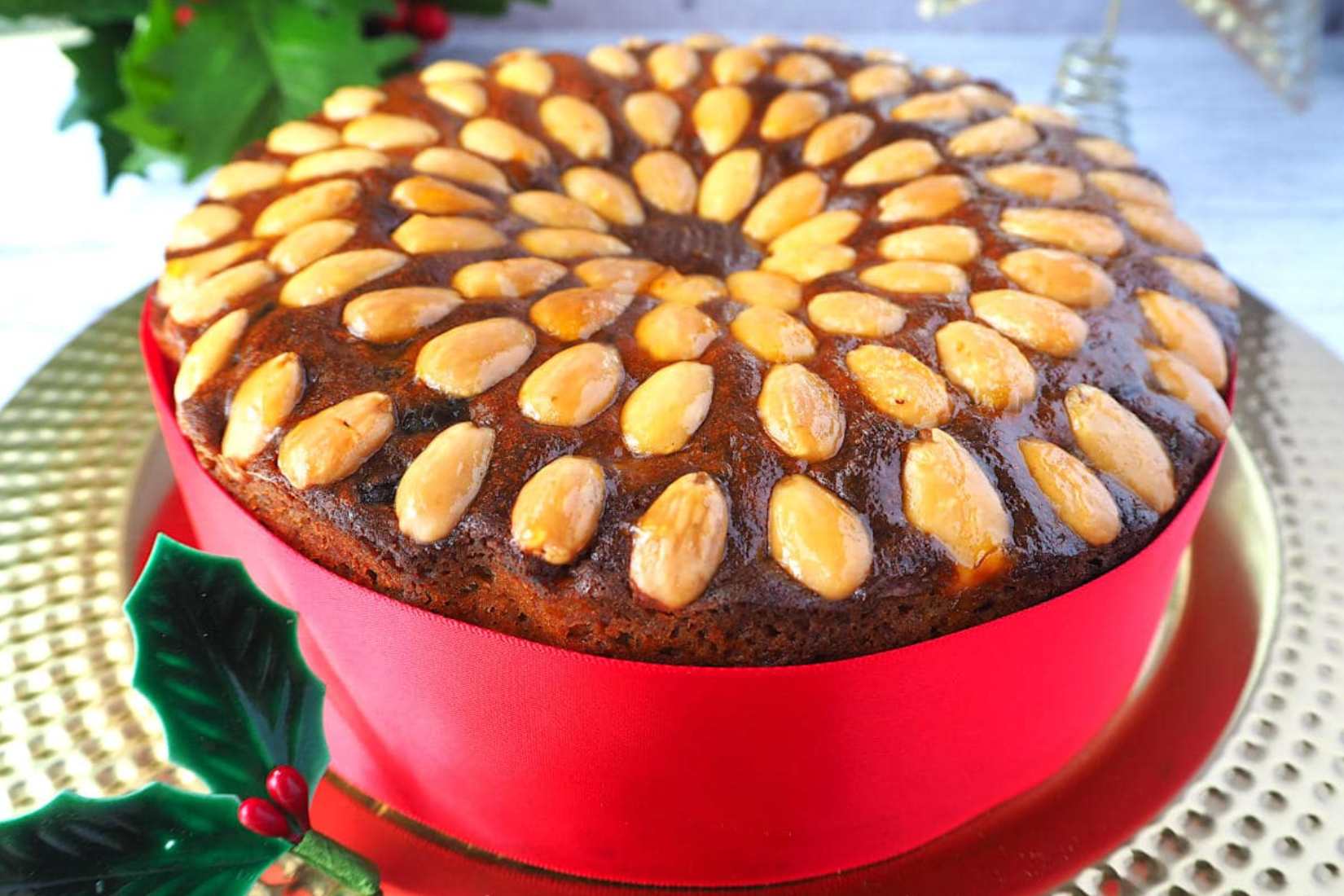 31 Old Fashioned Cake Recipes Inspired by Grandma's Kitchen