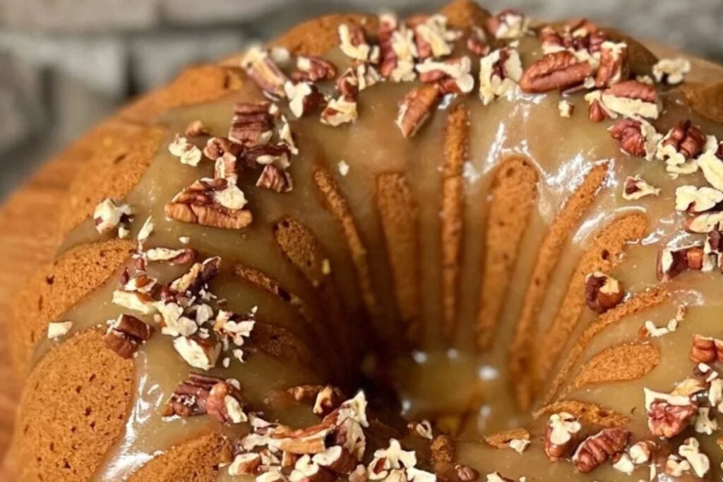17 Old-Fashioned Fall Bundt Cake Recipes You'll Love
