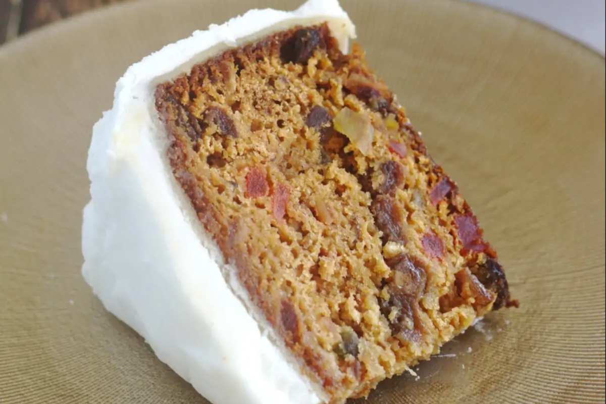 16 Beautiful Christmas Cake Recipes to Sweeten Your Holiday Season