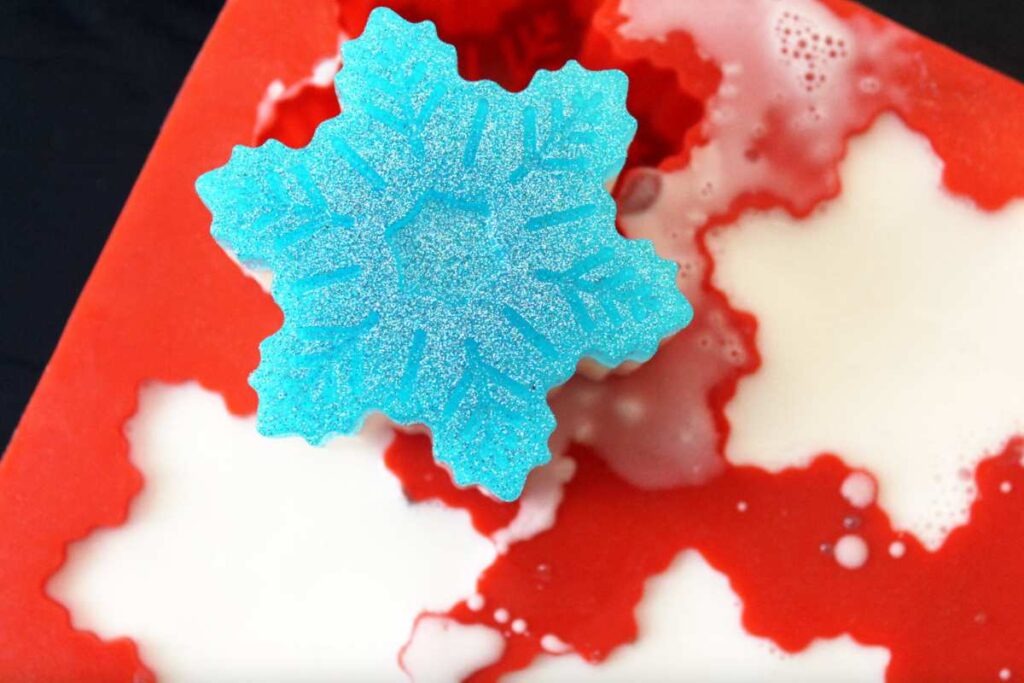 15 Gorgeous Christmas Soap Recipes to Make and Give