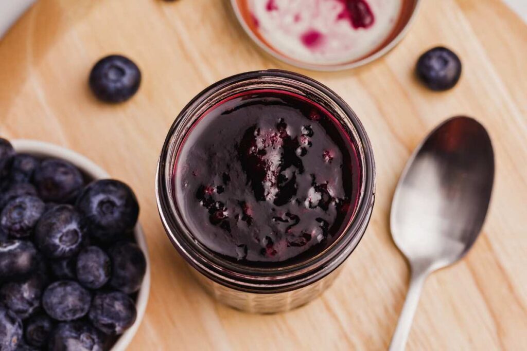How to Make Blueberry Syrup for Canning (Simple)